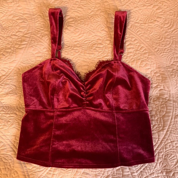 Abercrombie & Fitch | Tops | Womens Velvet Maroon Cropped Tank Top ...